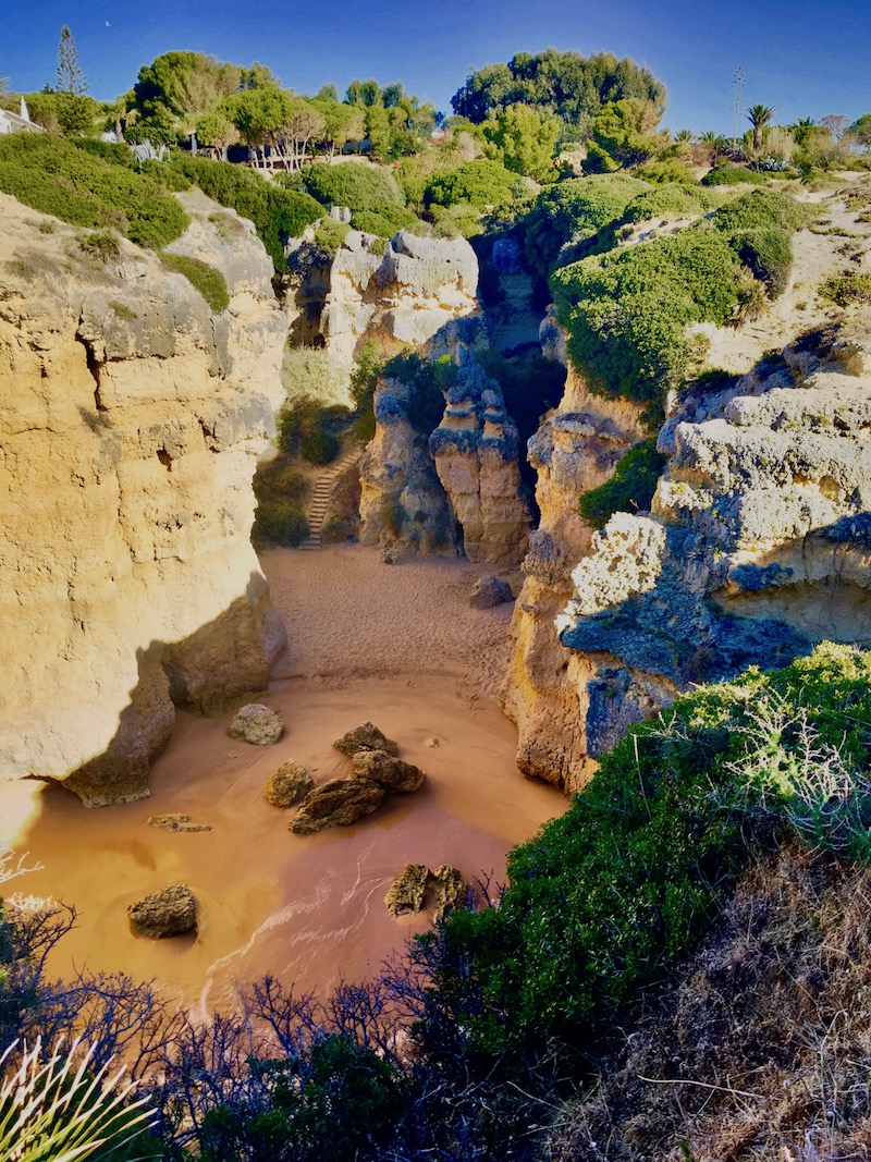 Exploring the caves of the Algarve Cliffs – Travels of John and Flo
